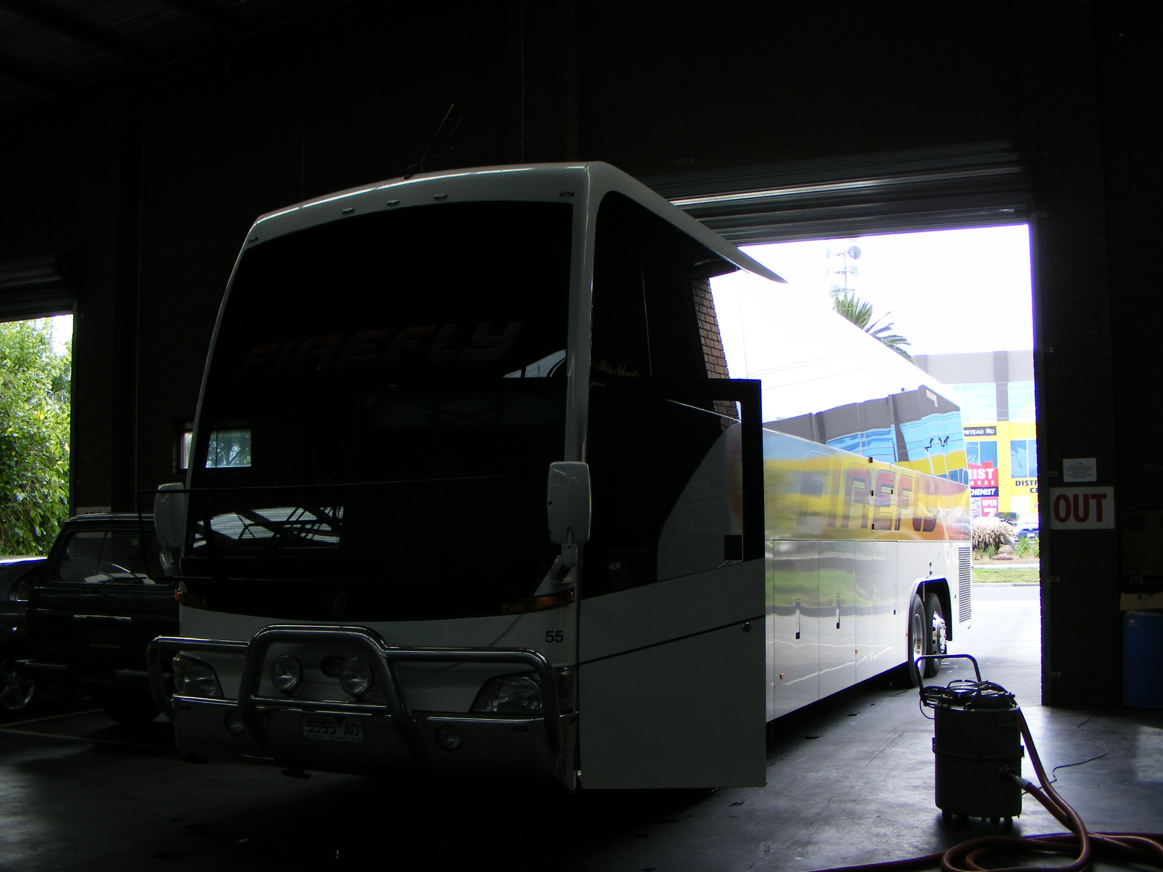 Firefly Express | australia.SHOWBUS.com BUS IMAGE GALLERY